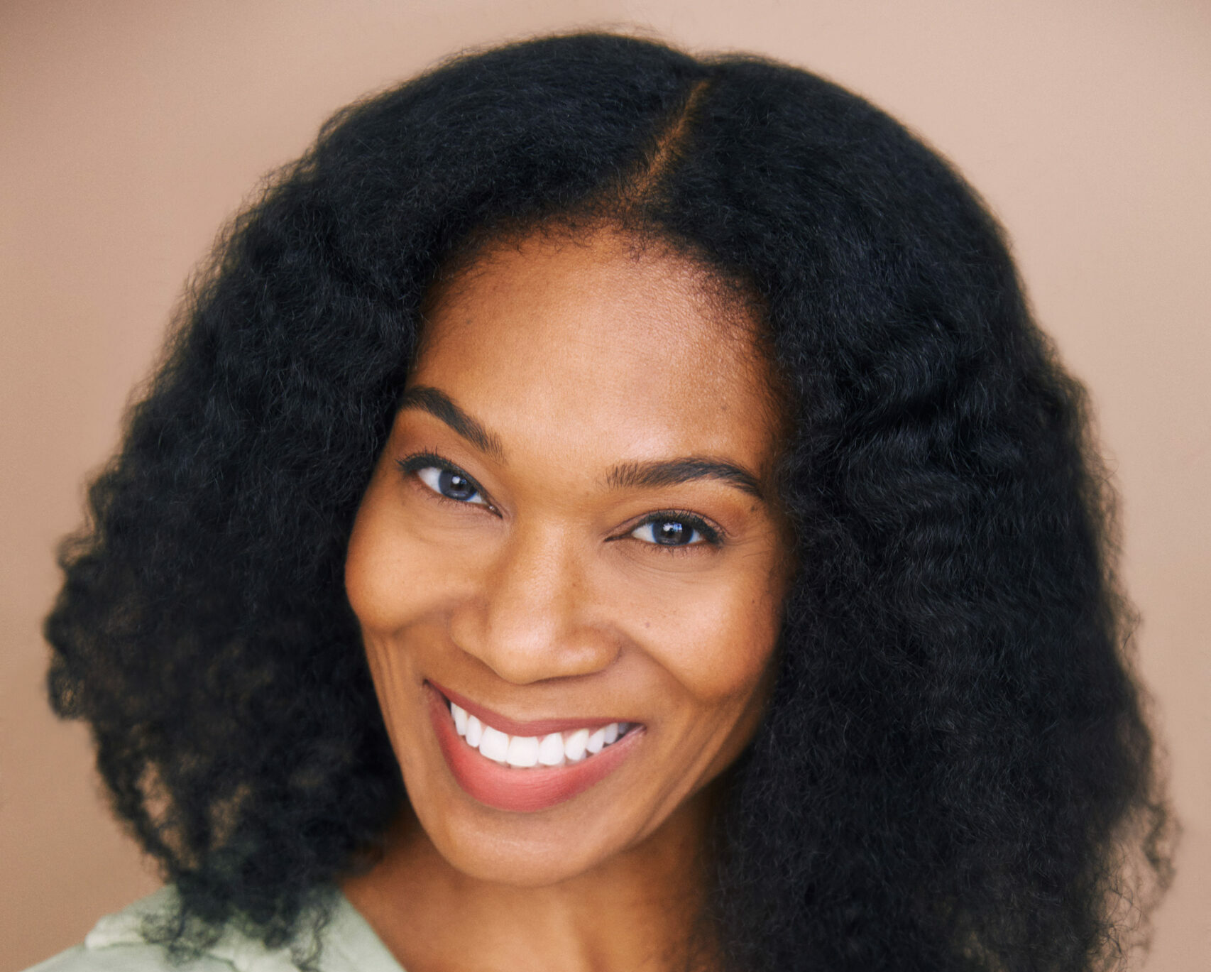 Interview with Chloe O. Davis, The Queens’ English: The LGBTQIA+ ...