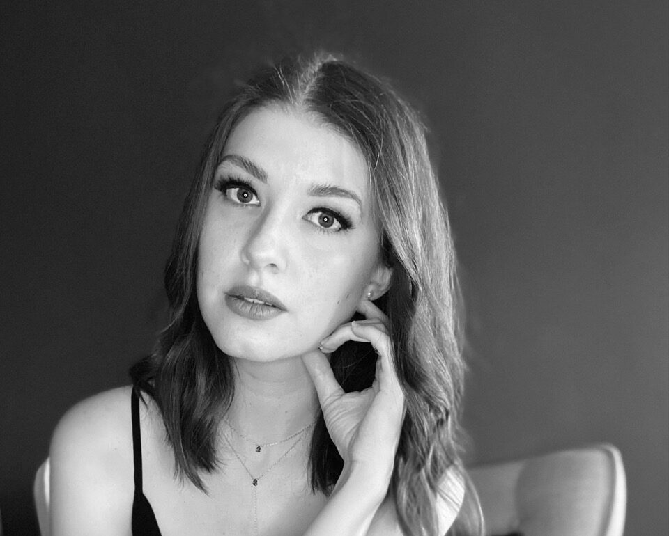 Interview with Kelly Andrew, Author of Your Blood, My Bones - Geeks OUT